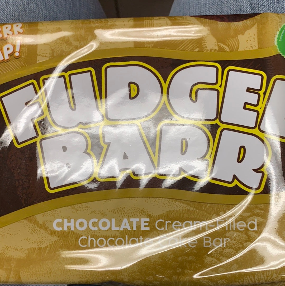 Chocolate cream-filled cake bar FUDGEE BARR 390g – Aliments Taiyo